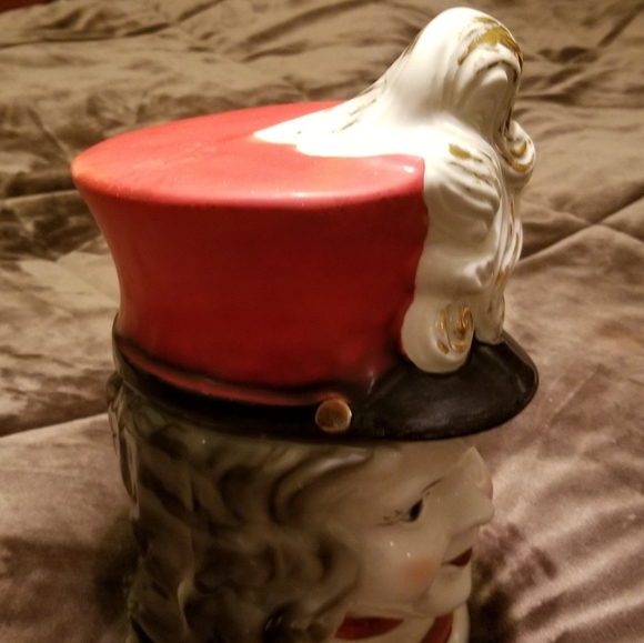 Regal Pottery Company | Kitchen | 938 Regal Majorette Gold Trim Cookie ...